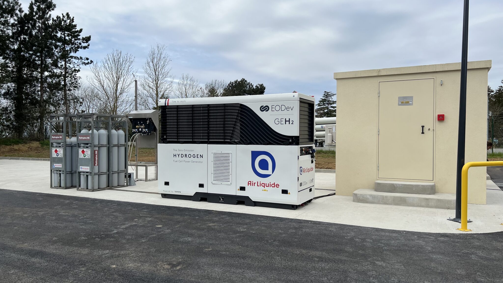 Electro-hydrogen power generator and emergency power supply | EODev